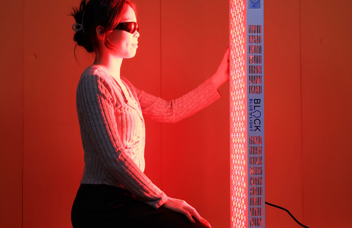 Is Red Light Therapy Damaging To Eyes? | BlockBlueLight